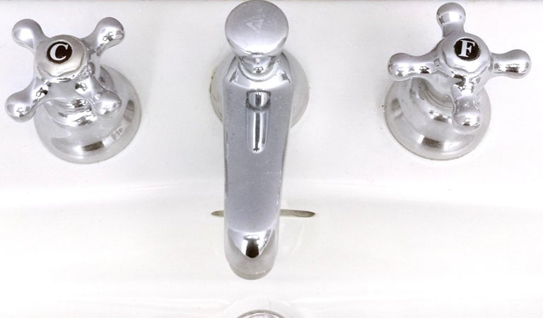 Pair of Sinks by Gio Ponti with G. Labalme, G. Pozzi and A. Rosselli ...