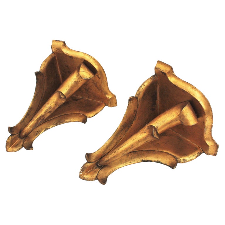 Pair of Spanish Corner Wall Consoles in Giltwood For Sale at 1stDibs
