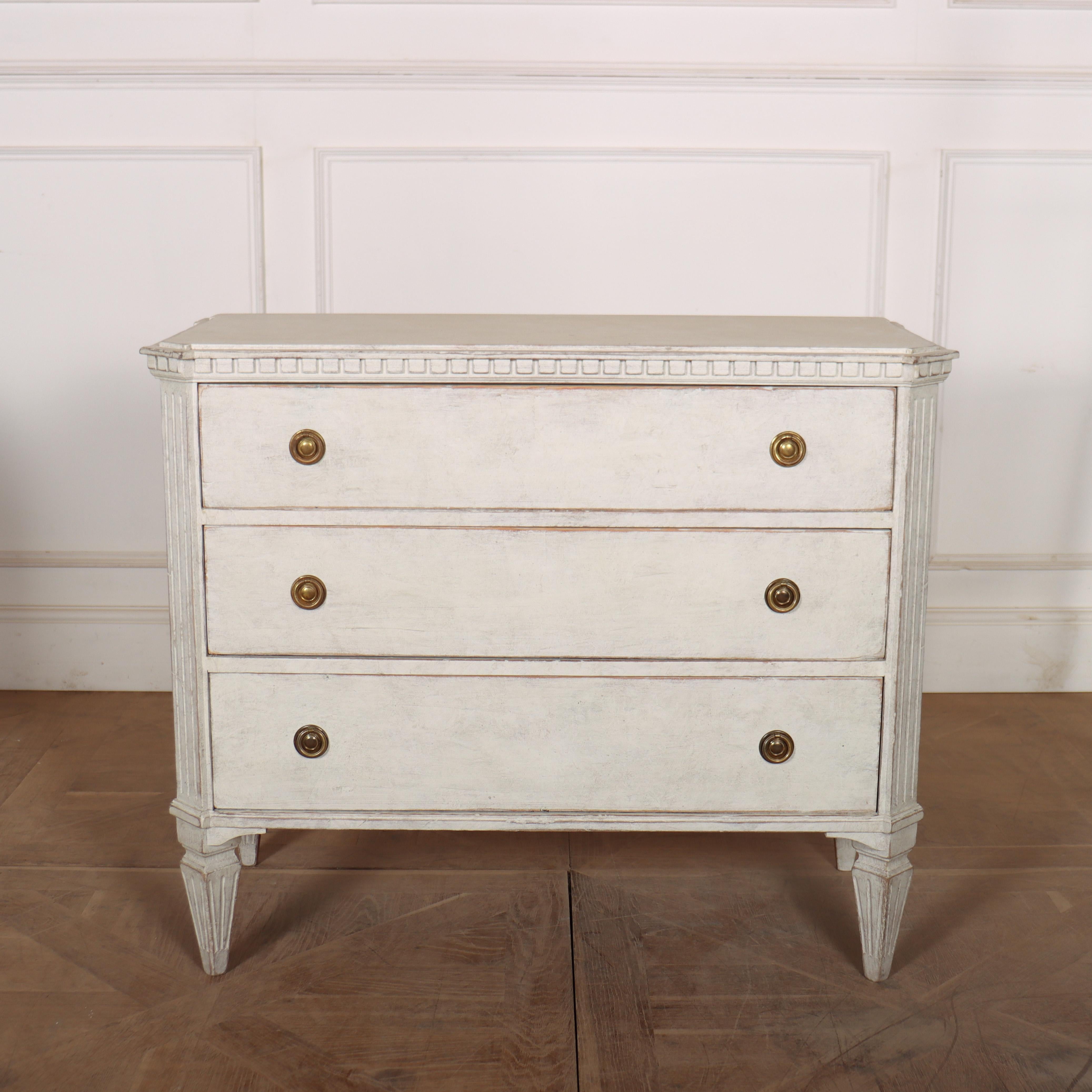 Pair of Swedish Painted Commodes For Sale at 1stDibs