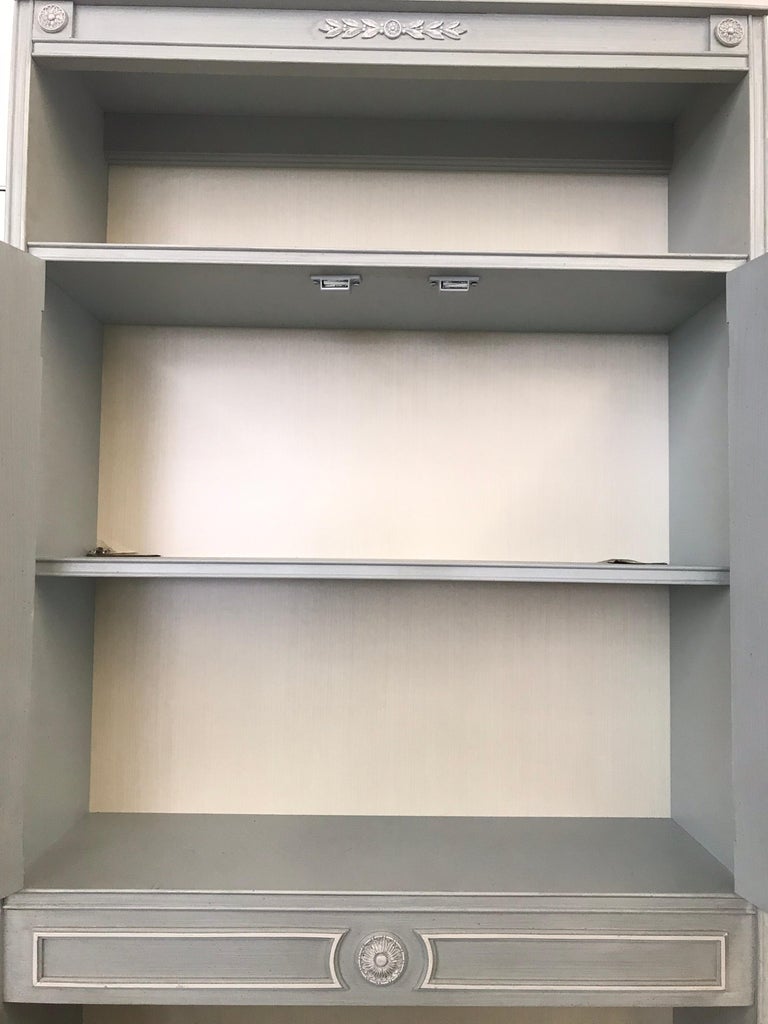 Thomasville 2-Piece Powder Blue Tall Bookcases Shelves Cabinets ...