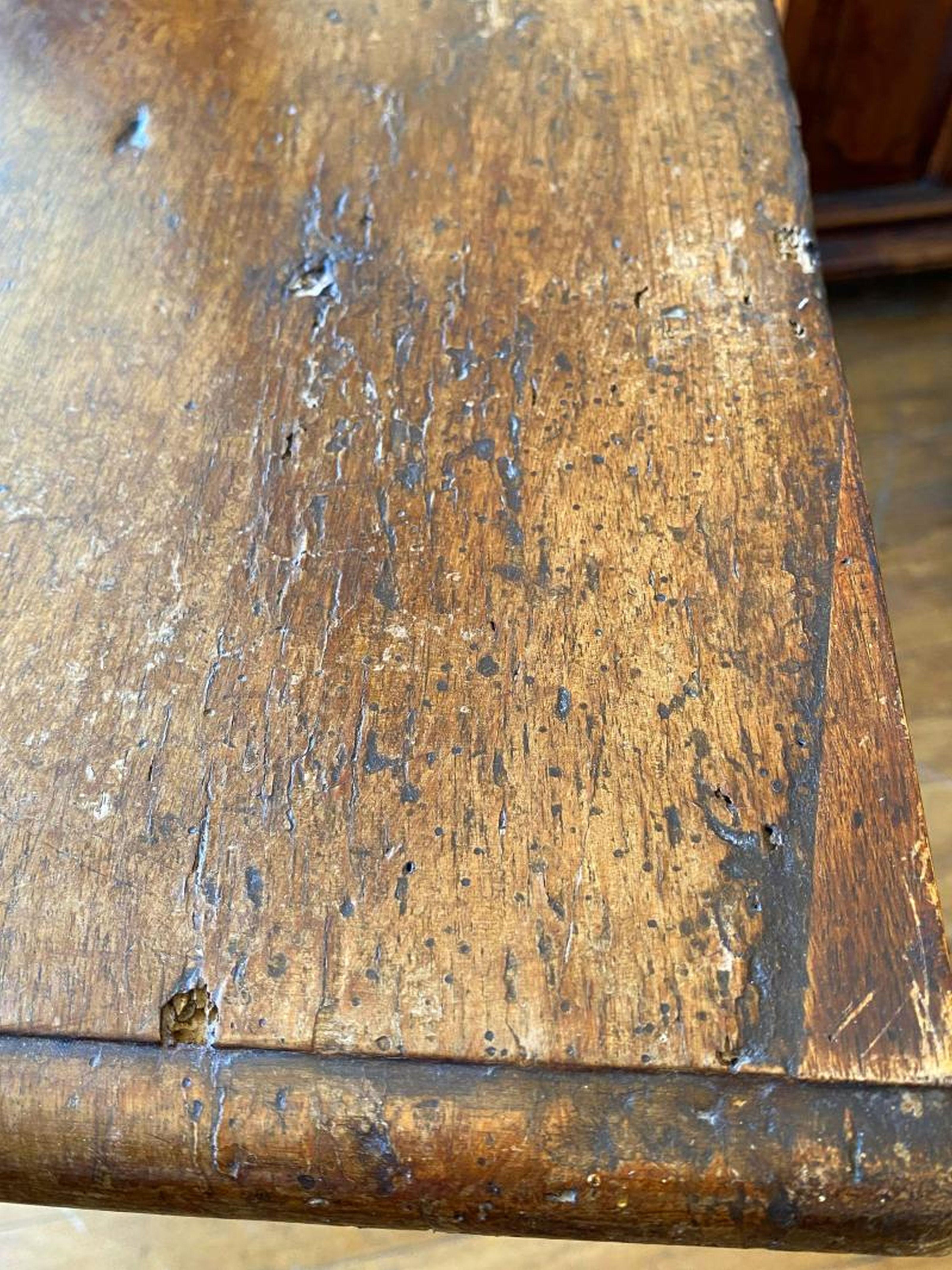 Pair of Tuscan Walnut Consoles, circa 1740 For Sale at 1stDibs