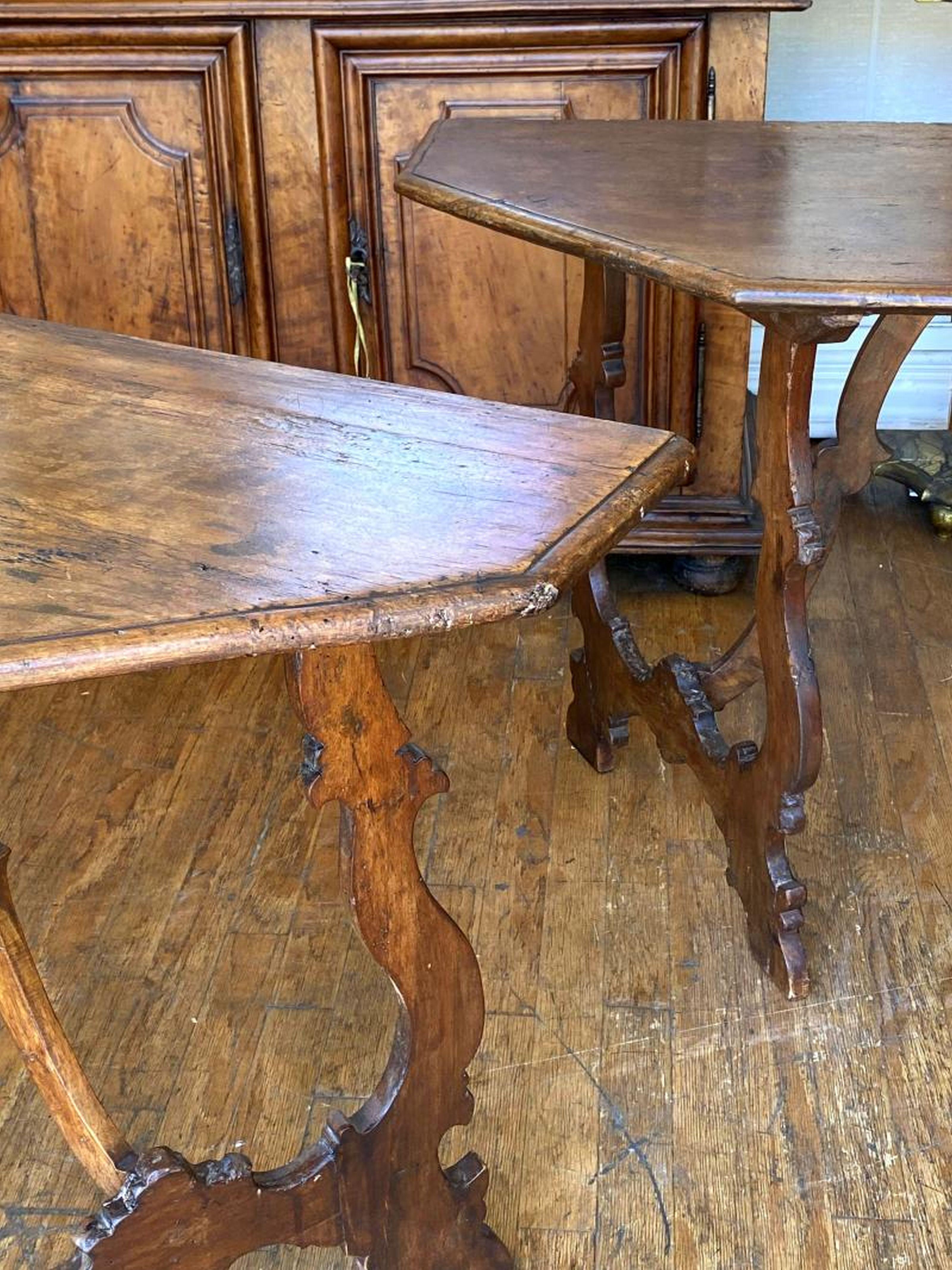 Pair of Tuscan Walnut Consoles, circa 1740 For Sale at 1stDibs