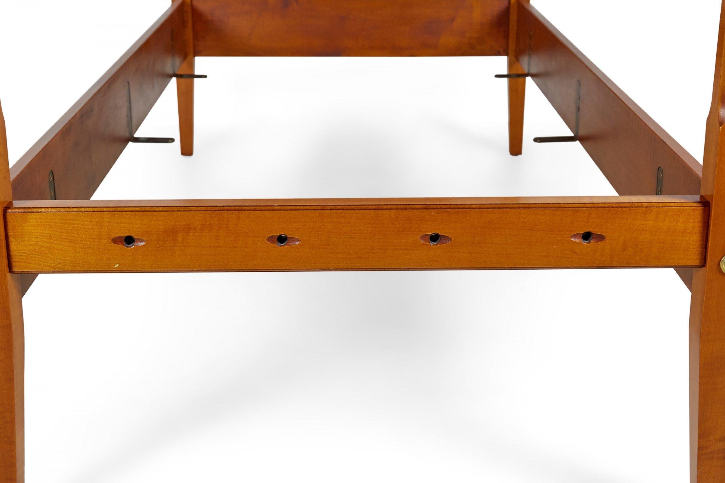 Pair of Twin Size 4-Poster Tiger Maple Beds For Sale at 1stDibs | 4 ...