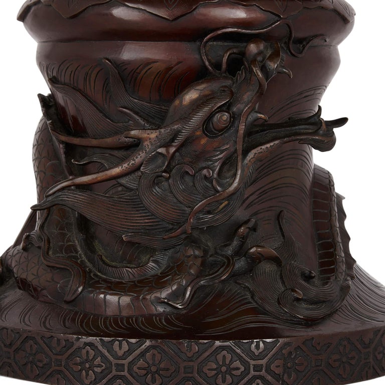 Pair of Very Fine Meiji Period Patinated Bronze Vases by Hashimoto ...