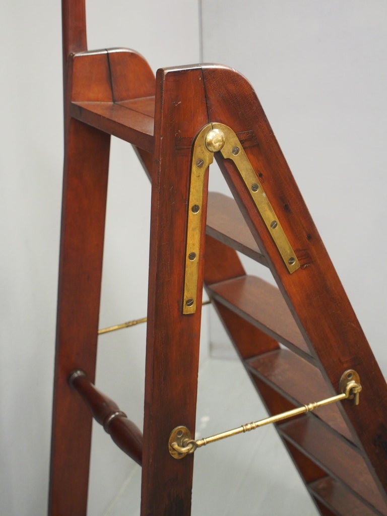 Pair of Victorian Mahogany Folding Library Steps For Sale at 1stDibs