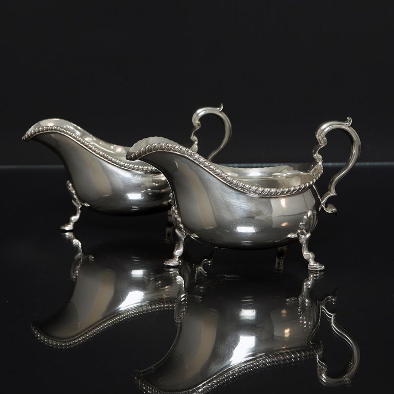 Pair of Victorian Silver Sauce Boats, 1898 For Sale at 1stDibs