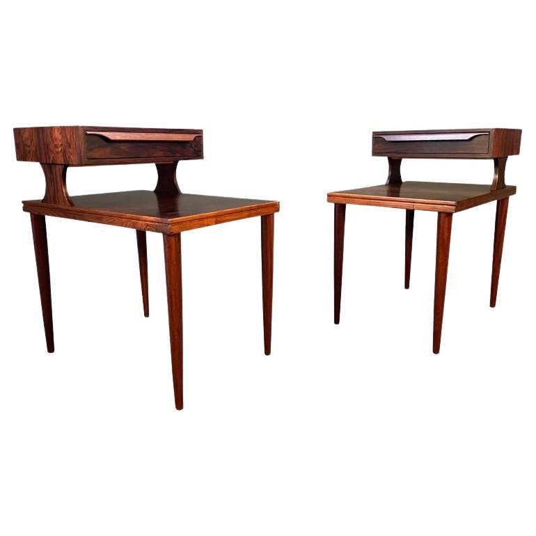 Pair of Mid-Century Modern Side Tables at 1stDibs