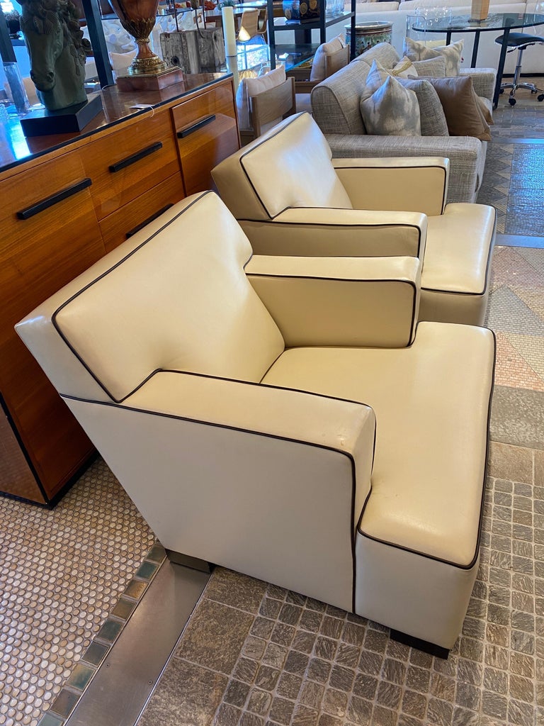 Pair of Vintage Lounge Chairs in Ivory Leather with Brown Piping For ...