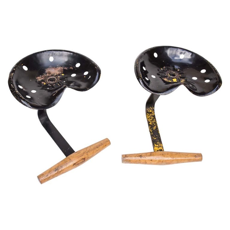 Pair of Vintage Mezzadro Stools Wood Steel Enamel Italian 1977Design ...