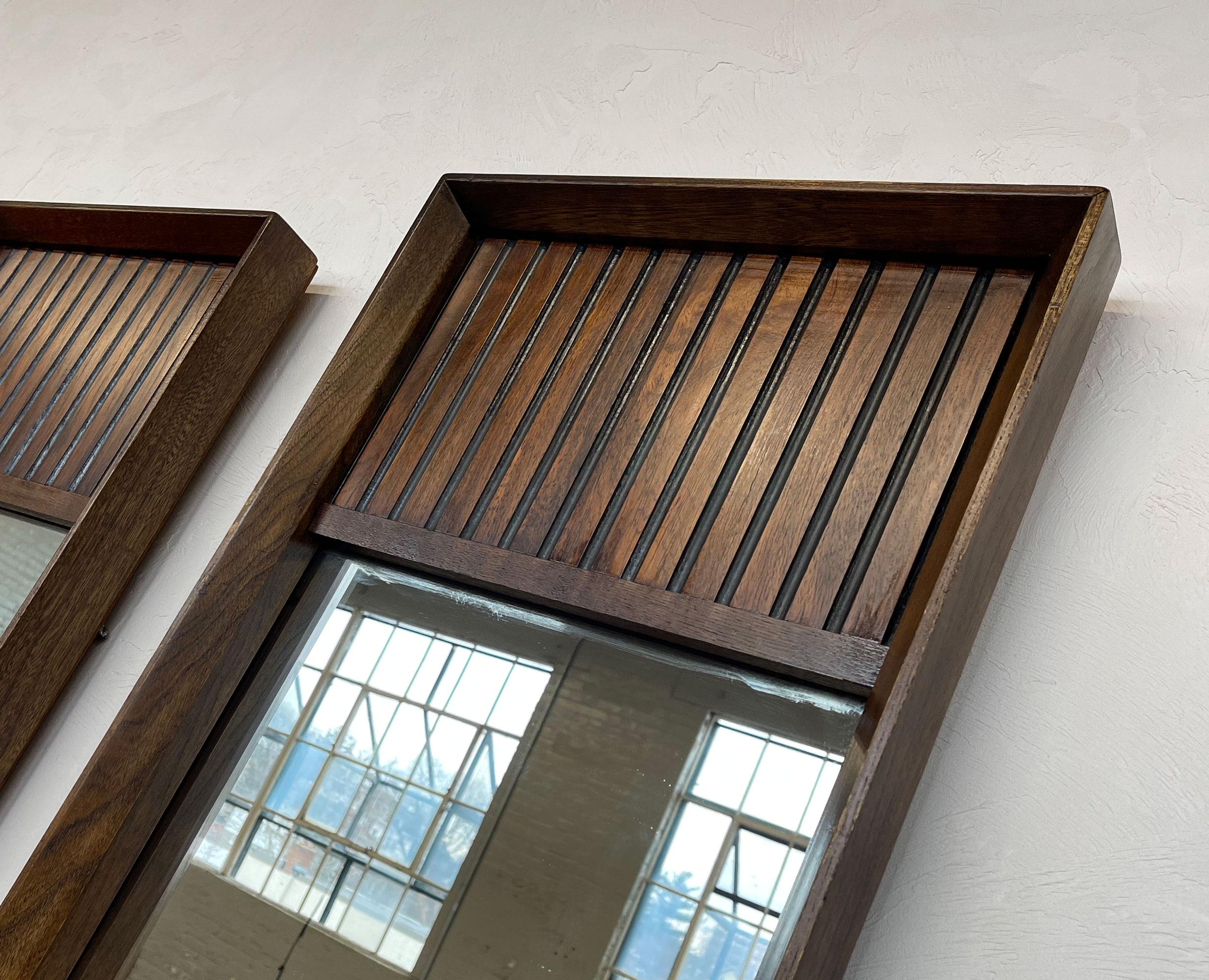 Pair of vintage Mid Century Lane Tower Suite mirrors For Sale at 1stDibs