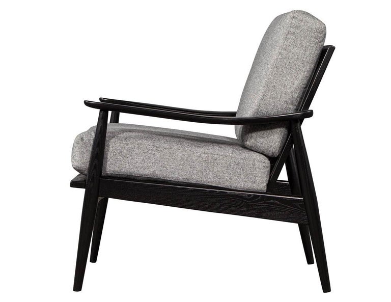 Pair of Vintage Mid-Century Modern Lounge Chairs at 1stDibs