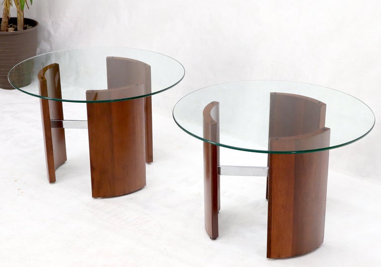 Pair of Vladimir Kagan Radius Round End Side Tables For Sale at 1stDibs