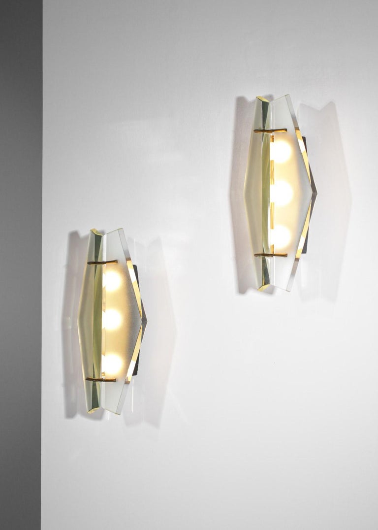 pair of wall lamps "1937" by Max Ingrand for Fontana Arte glass brass bronze For Sale at 1stDibs