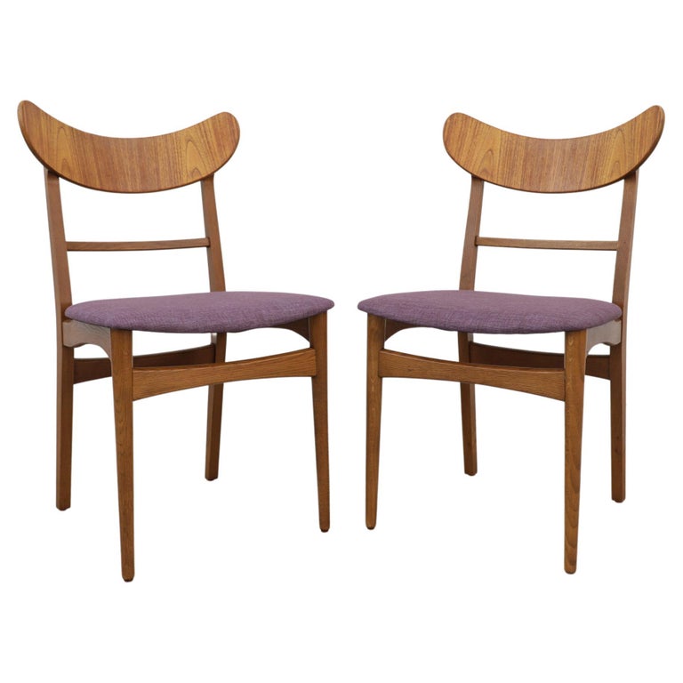 Pair of Wegner Style Dining Chairs For Sale at 1stDibs