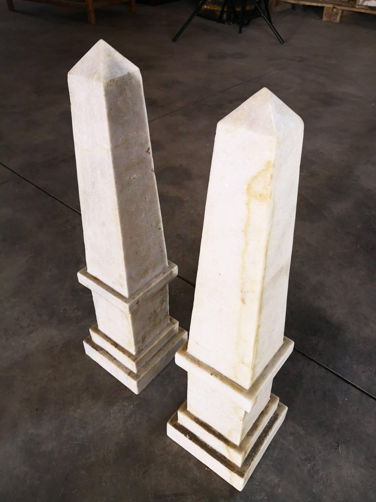 Pair of White Marble Obelisks For Sale at 1stDibs