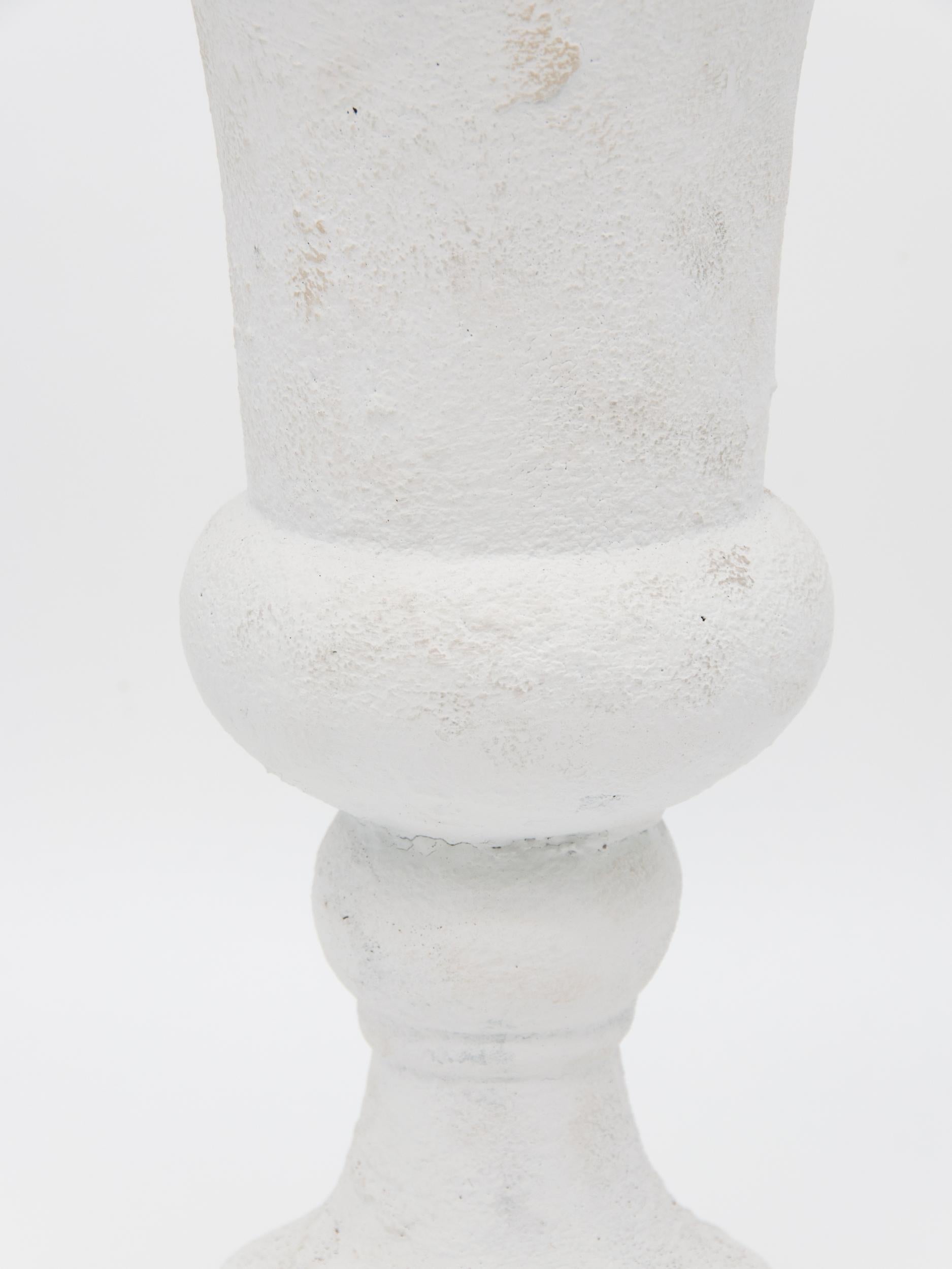 Pair of White Urns at 1stDibs