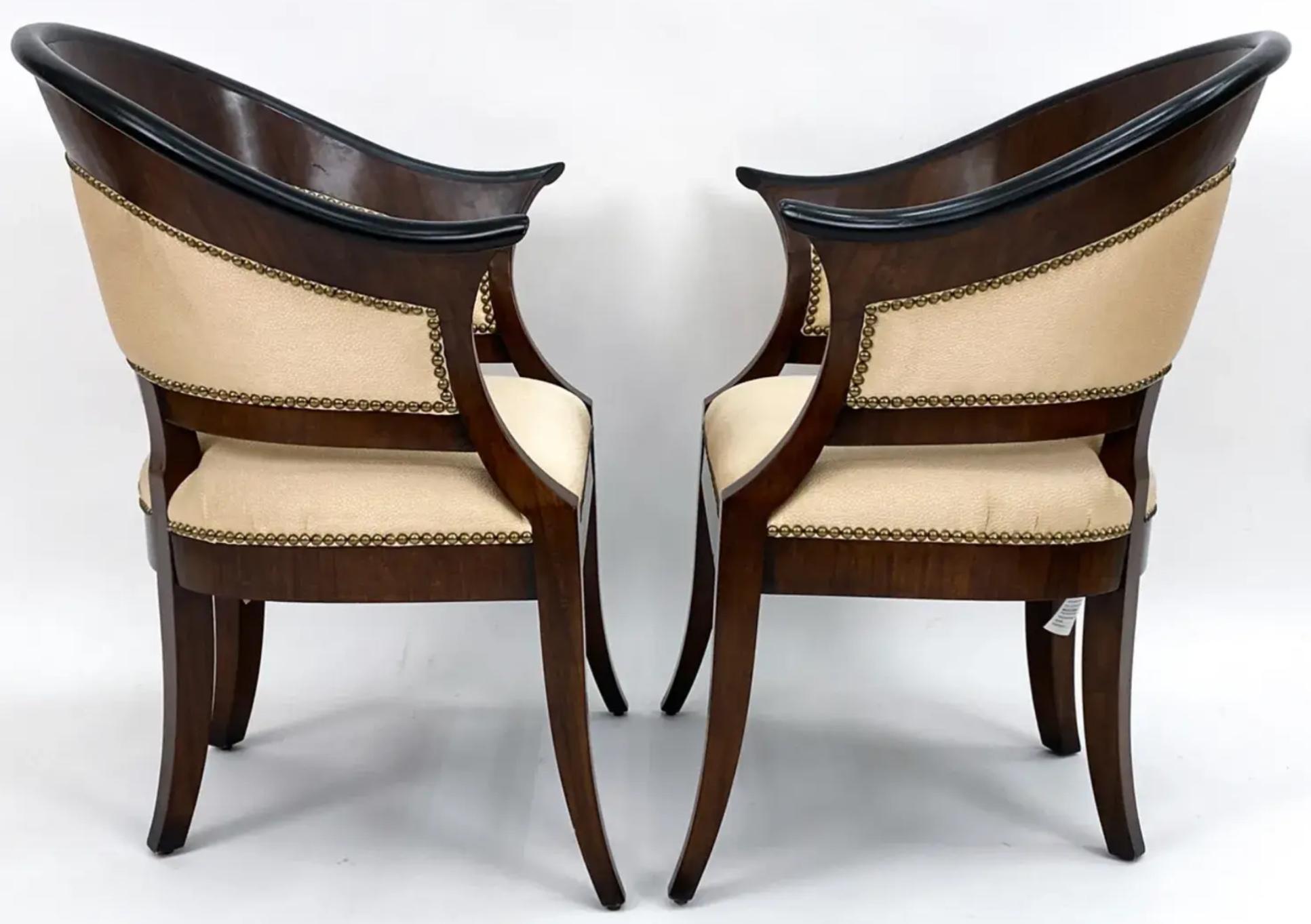 Pareja de sillones club estilo Biedermeier de William Switzer en venta ...