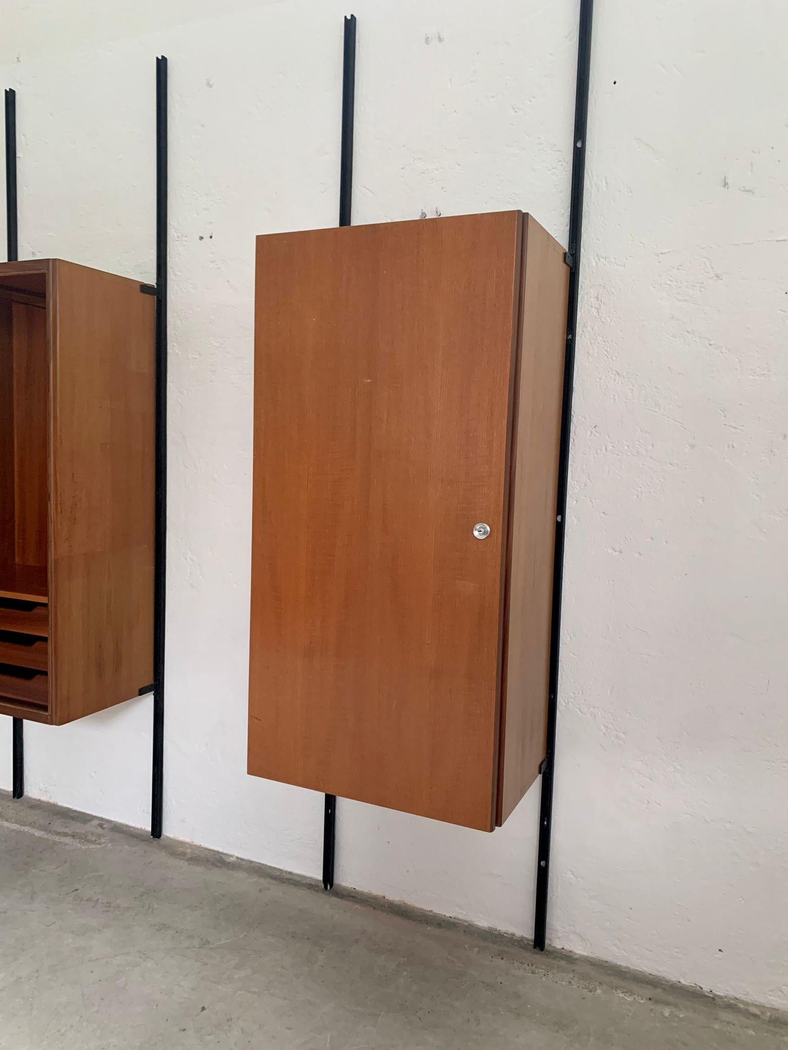 Pair of wooden wardrobes model system E22, by Osvaldo Borsani, Italy ...