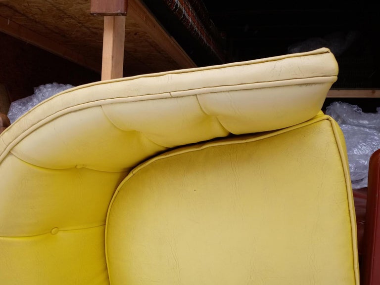 Pair of Yellow Mid-Century Modern Tub Chairs by Henredon For Sale at ...