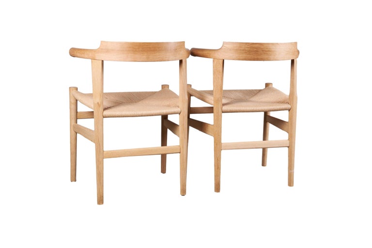 Paire de chaises PP Mobler Danemark Hans Wegner PP68 - En vente sur 1stDibs