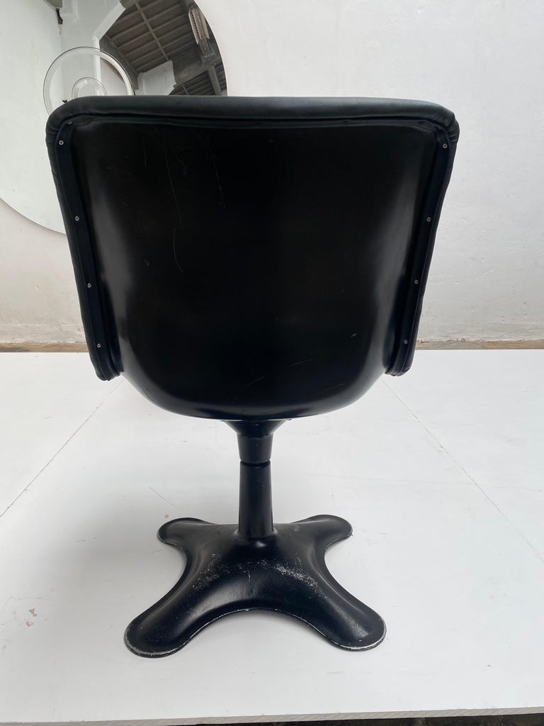 Pair Restored Black Leather Yrjo Kukkapuro Swivelling Chairs for Haimi ...