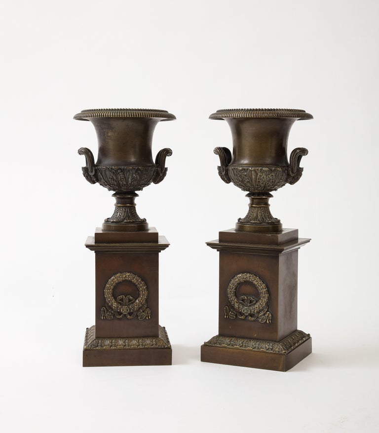 Pair of Patinated Bronze Empire Period Medici Urns For Sale at 1stDibs