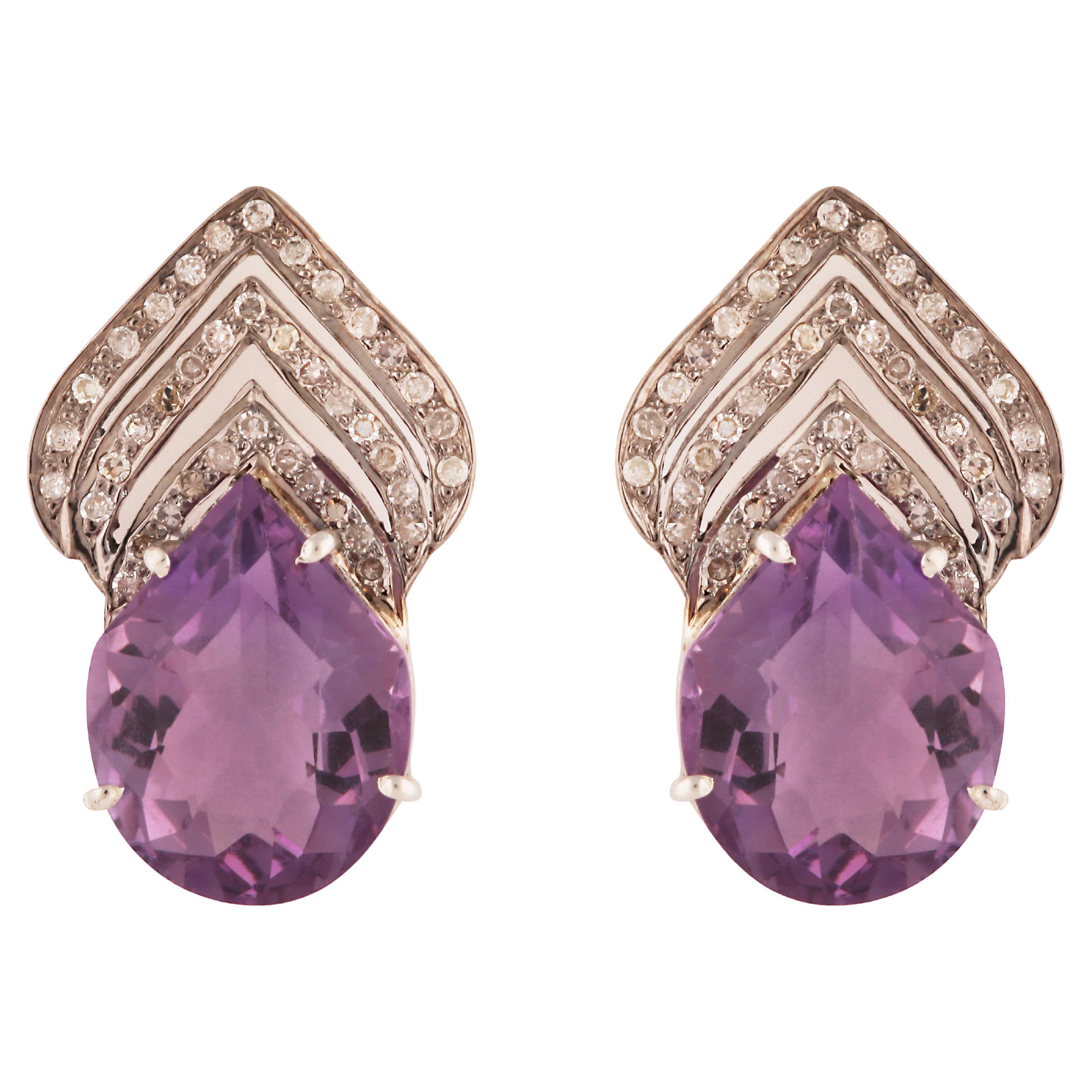 Tear Drop Shaped Diamond Set Stud Earrings 0.57cts For Sale at 1stDibs