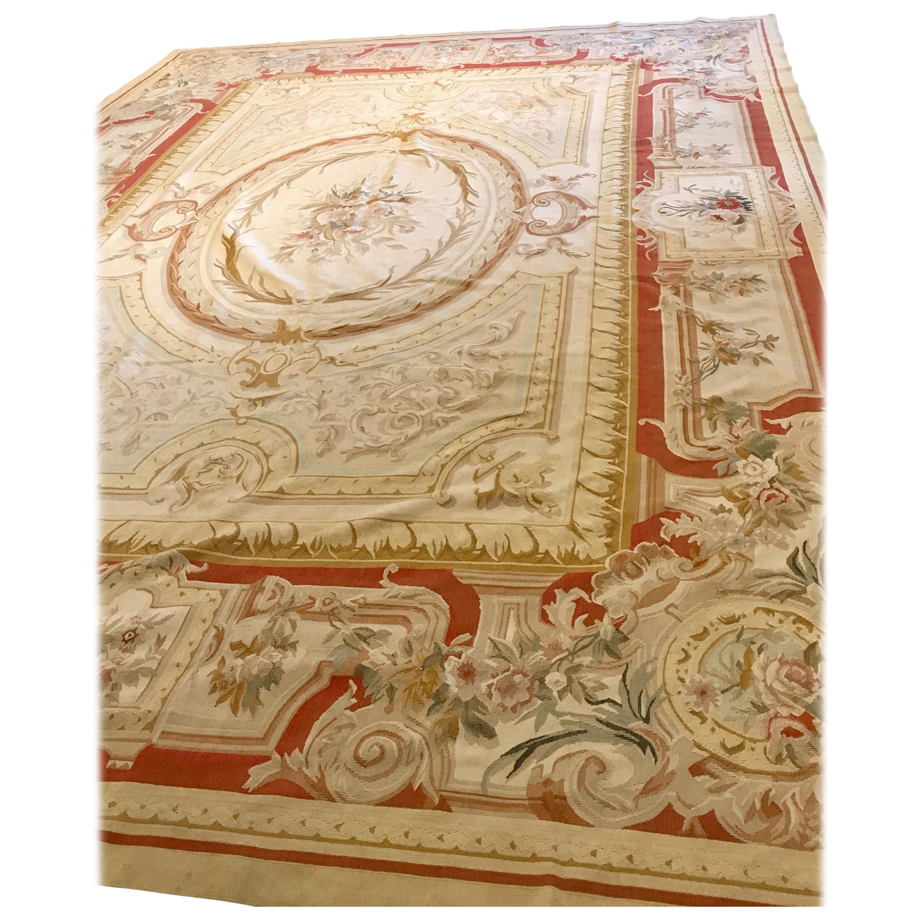 Neoclassical Rugs and Carpets - 61 For Sale at 1stdibs