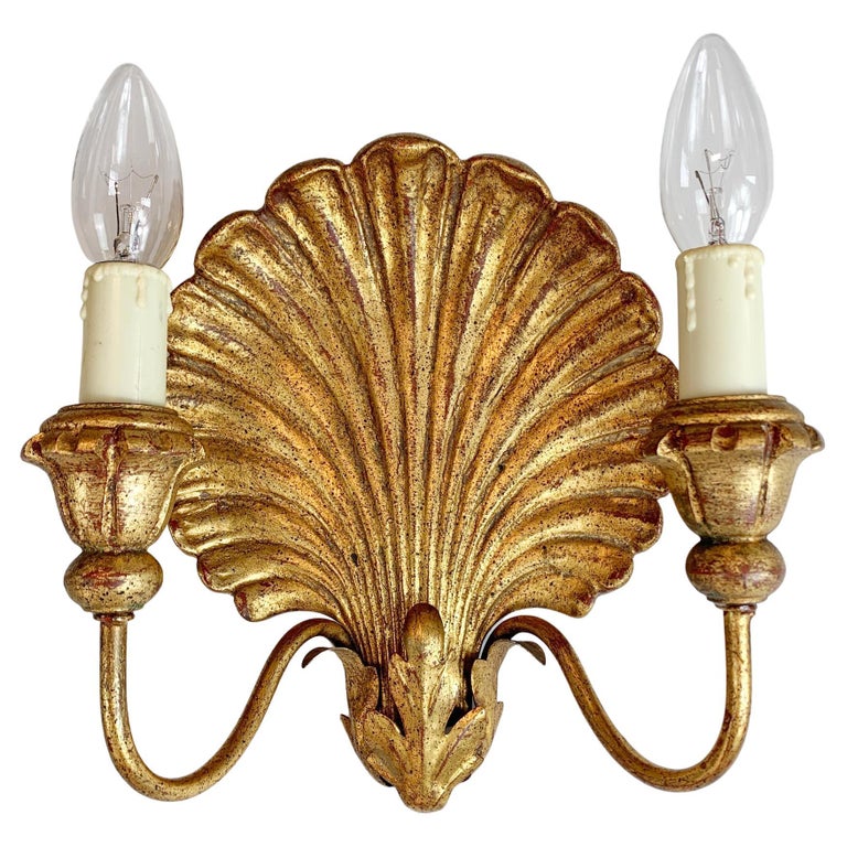 Palladio Italian Gilt Wooden Shell Wall Light, 1960s For Sale at 1stDibs