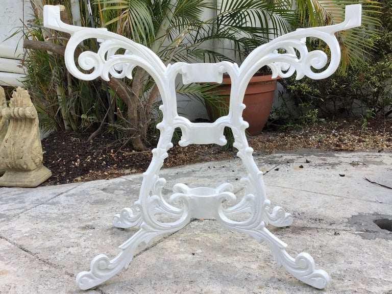 Palm Beach Regency White Lacquered Patio Table Base For Sale at 1stDibs