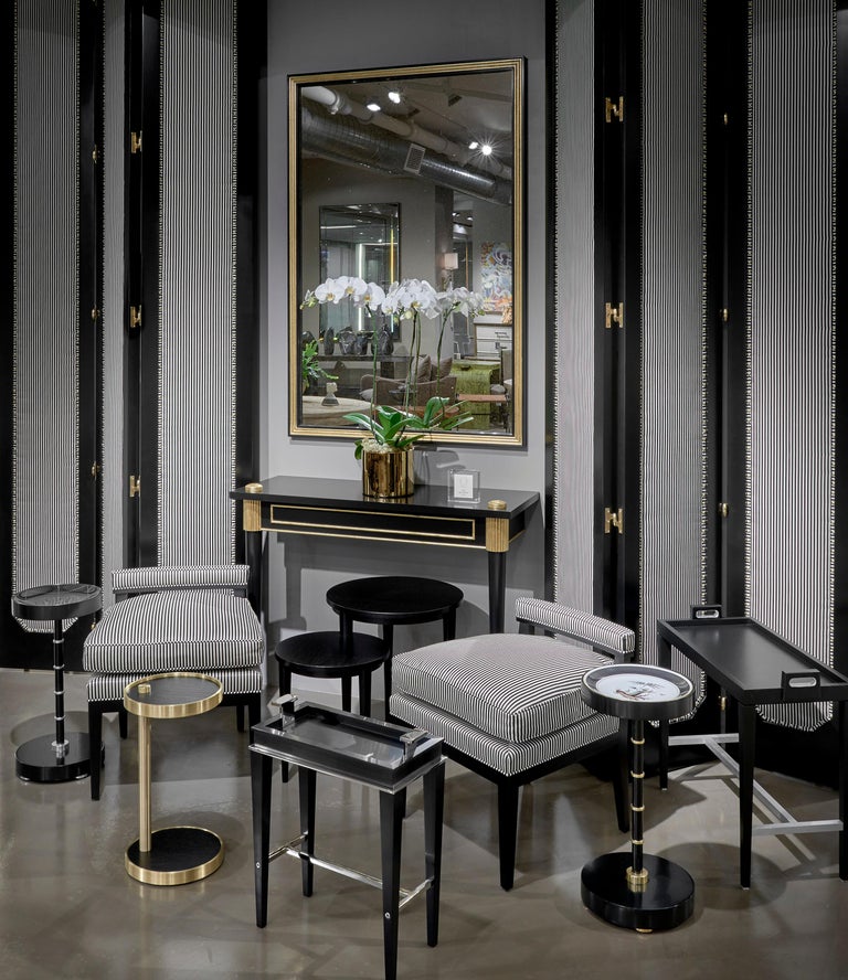 Palmer Plate Round Table with Porcelain Plate in Black Lacquered and ...