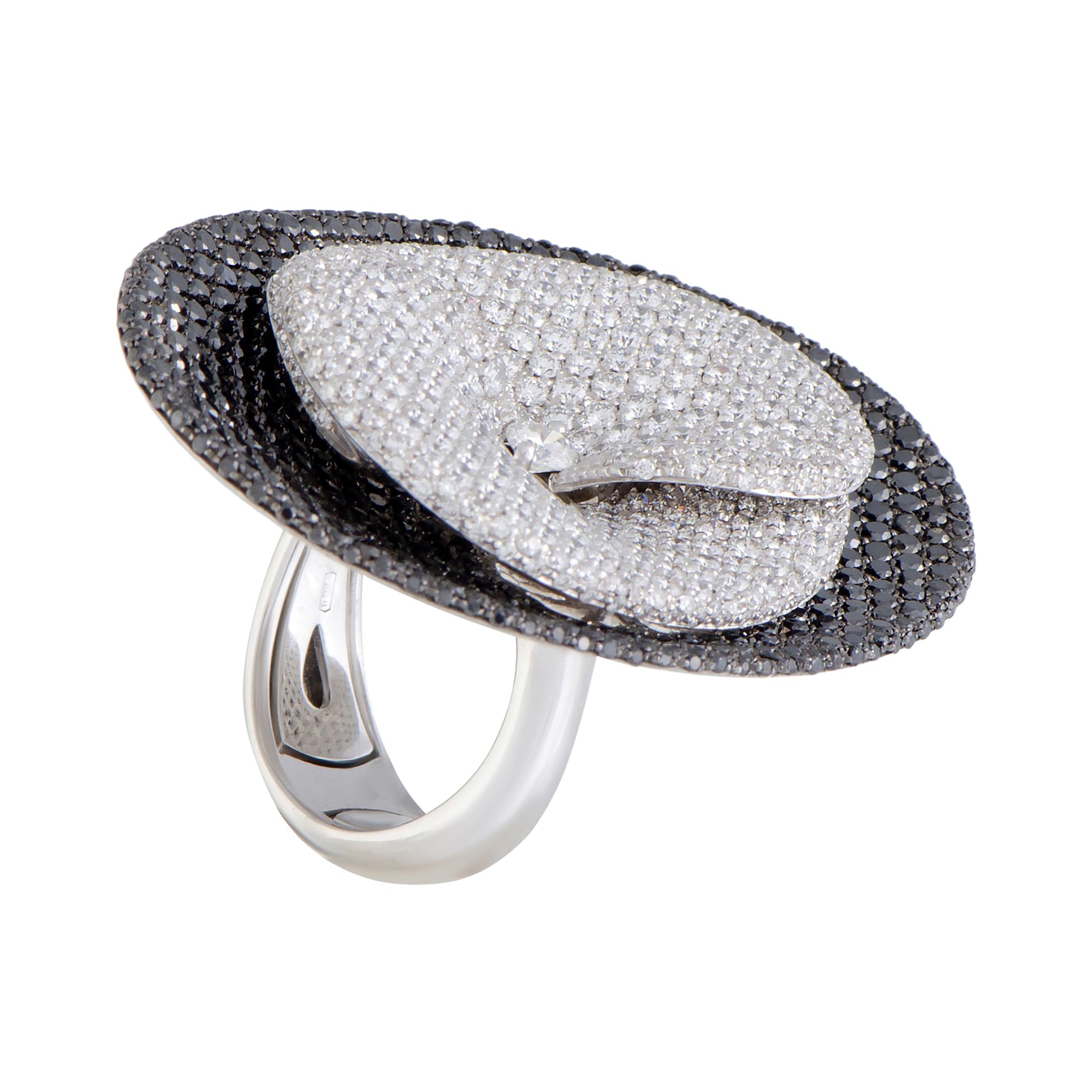 Palmiero White and Black Diamond Pave White Gold Cocktail Ring at 1stDibs