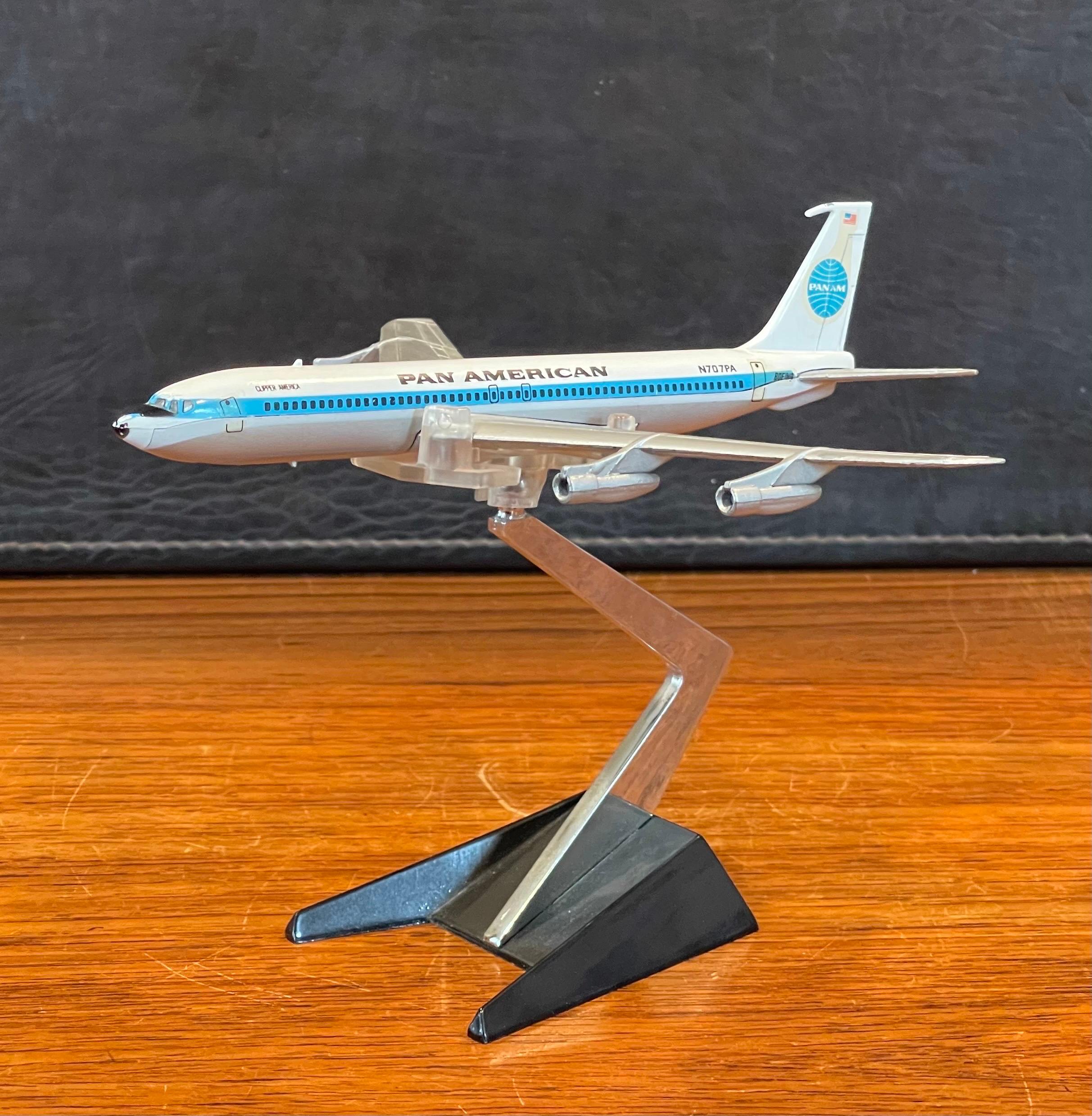Pan American Airlines Boeing 707 Jetliner / Airplane Contractor Desk ...