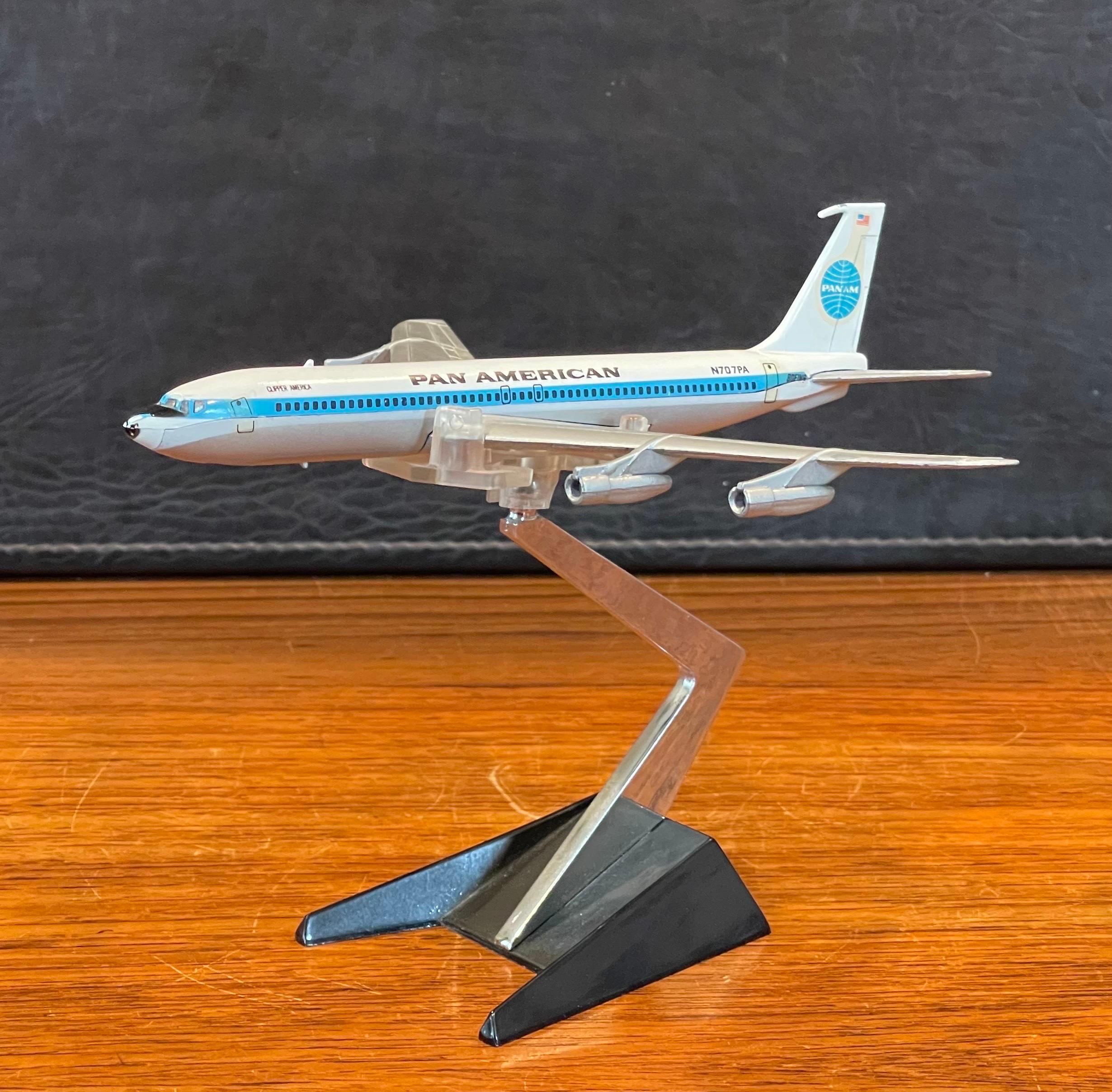 Pan American Airlines Boeing 707 Jetliner / Airplane Contractor Desk ...