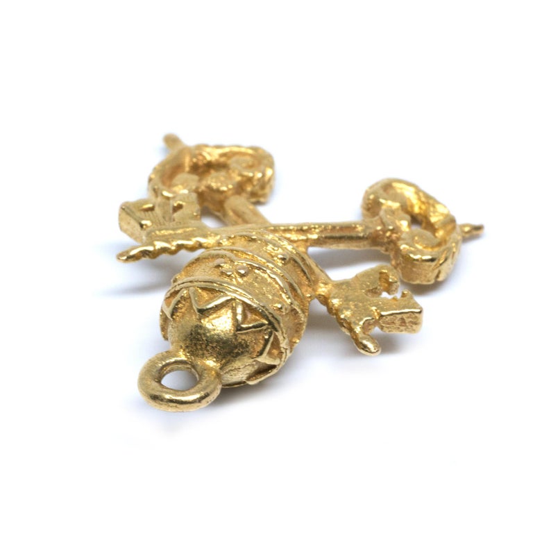 Papal Keys to Heaven Pope Vatican Catholic 18 Karat Gold Charm at 1stDibs