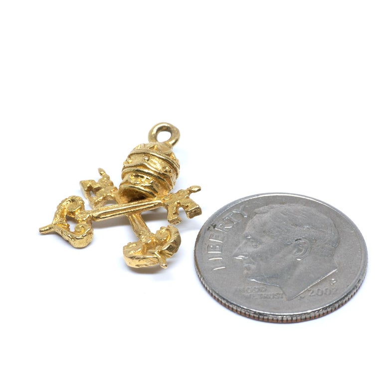 Papal Keys to Heaven Pope Vatican Catholic 18 Karat Gold Charm at 1stDibs