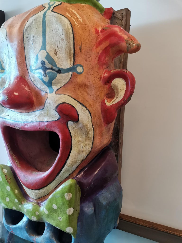 Pass or Eat Ball Representing a Clown French Game For Sale at 1stDibs ...