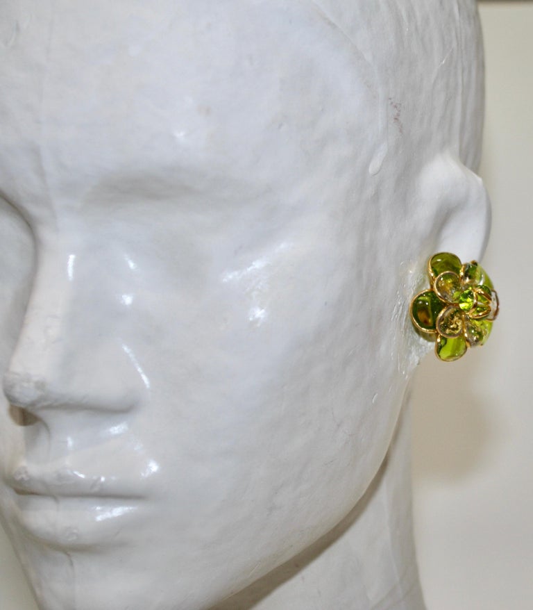 Pate de Verre Camélia Clip Earrings For Sale at 1stDibs