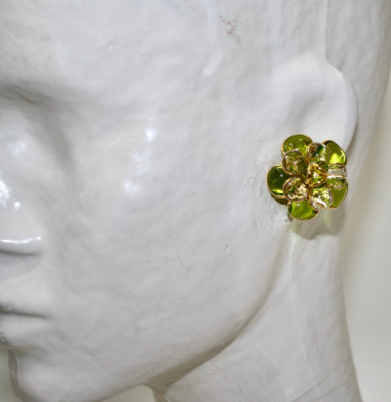 Pate de Verre Camélia Clip Earrings For Sale at 1stDibs