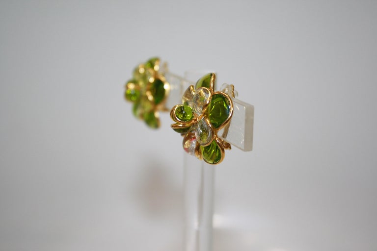 Pate de Verre Camélia Clip Earrings For Sale at 1stDibs