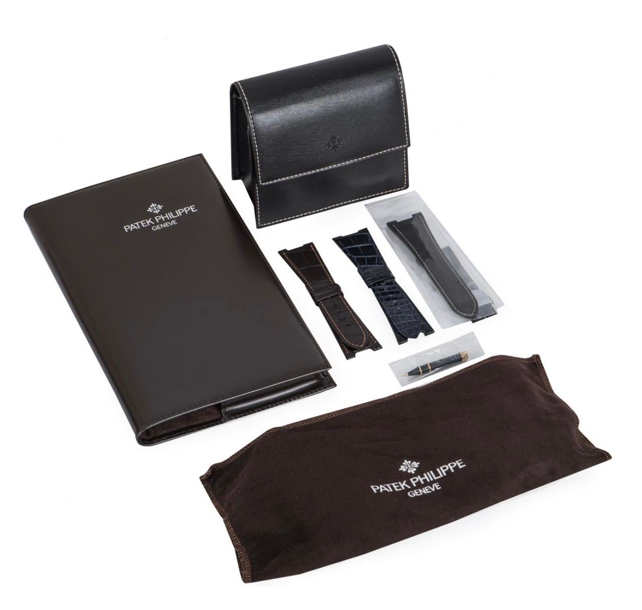 Patek Philippe Nautilus 5712R-001 at 1stDibs | patek philippe nautilus ...