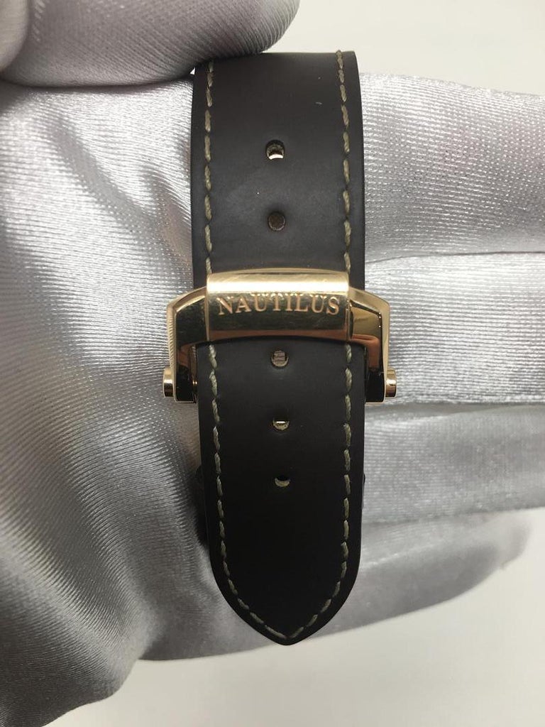 Patek Philippe Nautilus Moon Phase 5712R-001 '2021' For Sale at 1stDibs