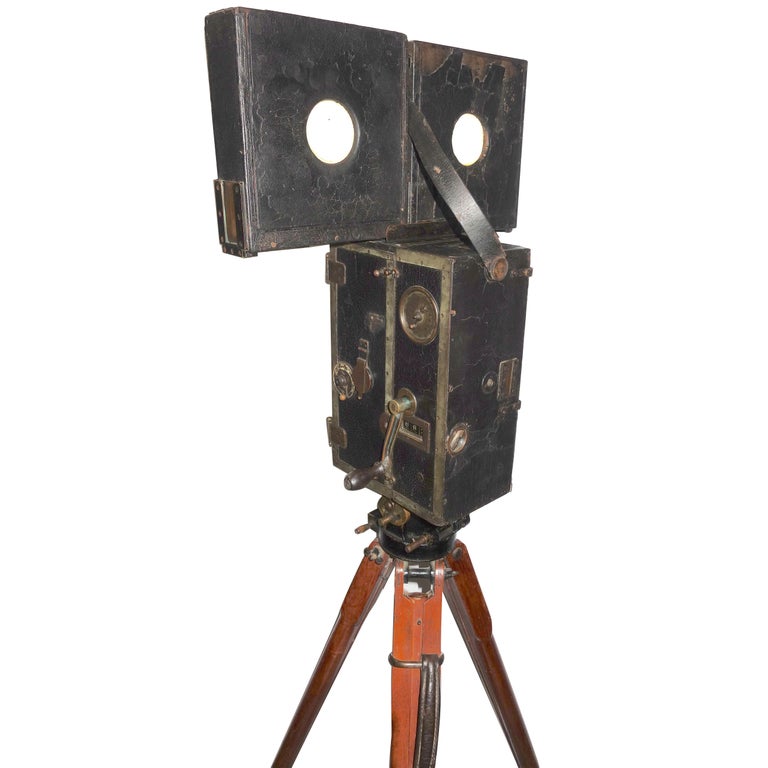 1910 pathe camera