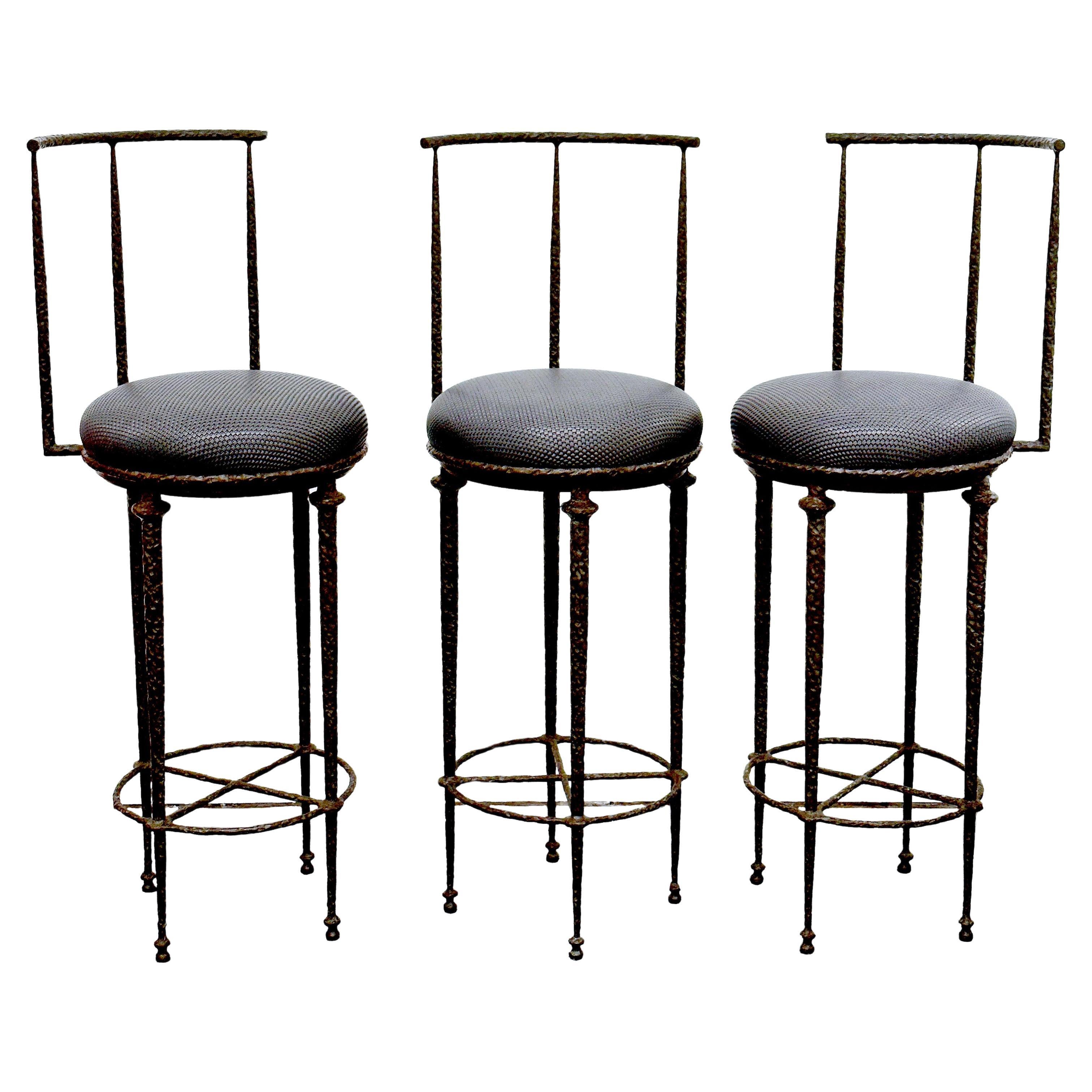 Plastic Stools - 992 For Sale at 1stDibs | stool plastic