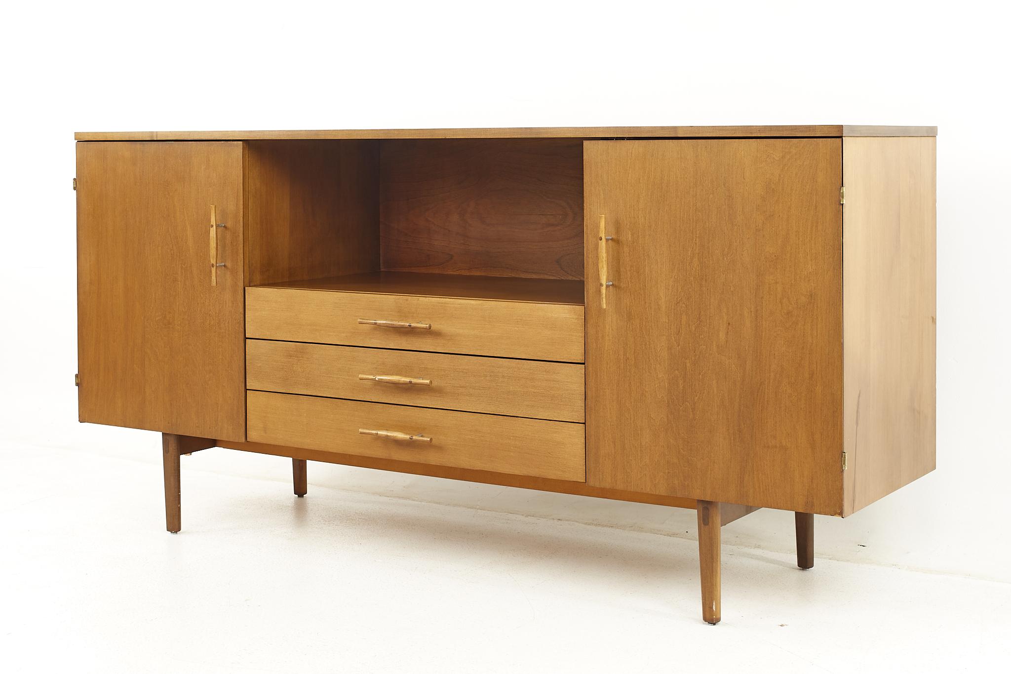 Paul McCobb for Planner Group Mid Century Buffet and Hutch For Sale at ...