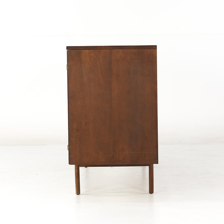 Paul McCobb Mid-Century 20 Drawer Lowboy Dresser For Sale at 1stDibs
