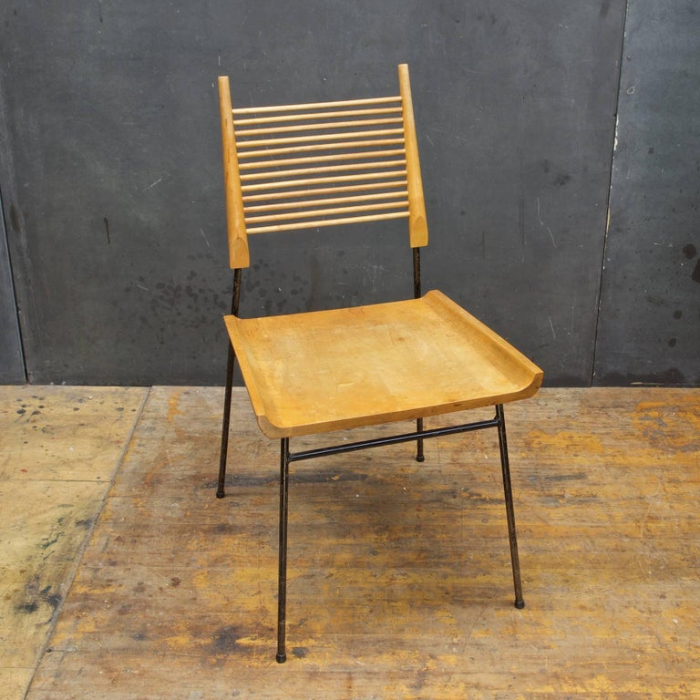 Paul McCobb Planner Group Model 1533 Spindle Back Shovel Chair at 1stDibs