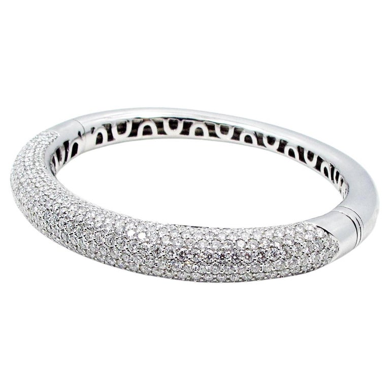 Pave Diamond Bangle Estate Bracelet, 18k White Gold For Sale at 1stDibs