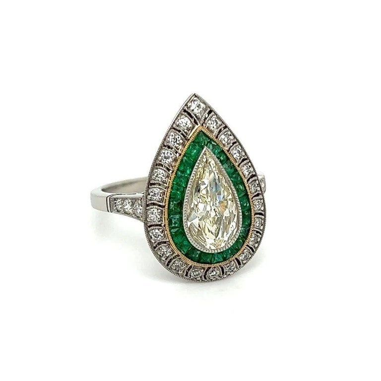 Pear Antique Diamond and Emerald Vintage Platinum Cocktail Ring For ...