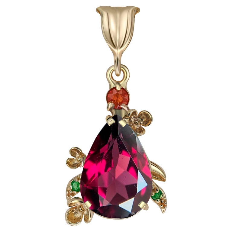 Pear Garnet Pendant in 14 Karat Gold, Flower Design Pendant with ...